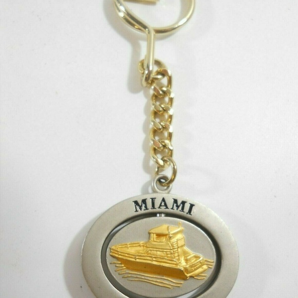 MIAMI FLORIDA | Storage & Organization | Miami Florida Metal Keychain ...